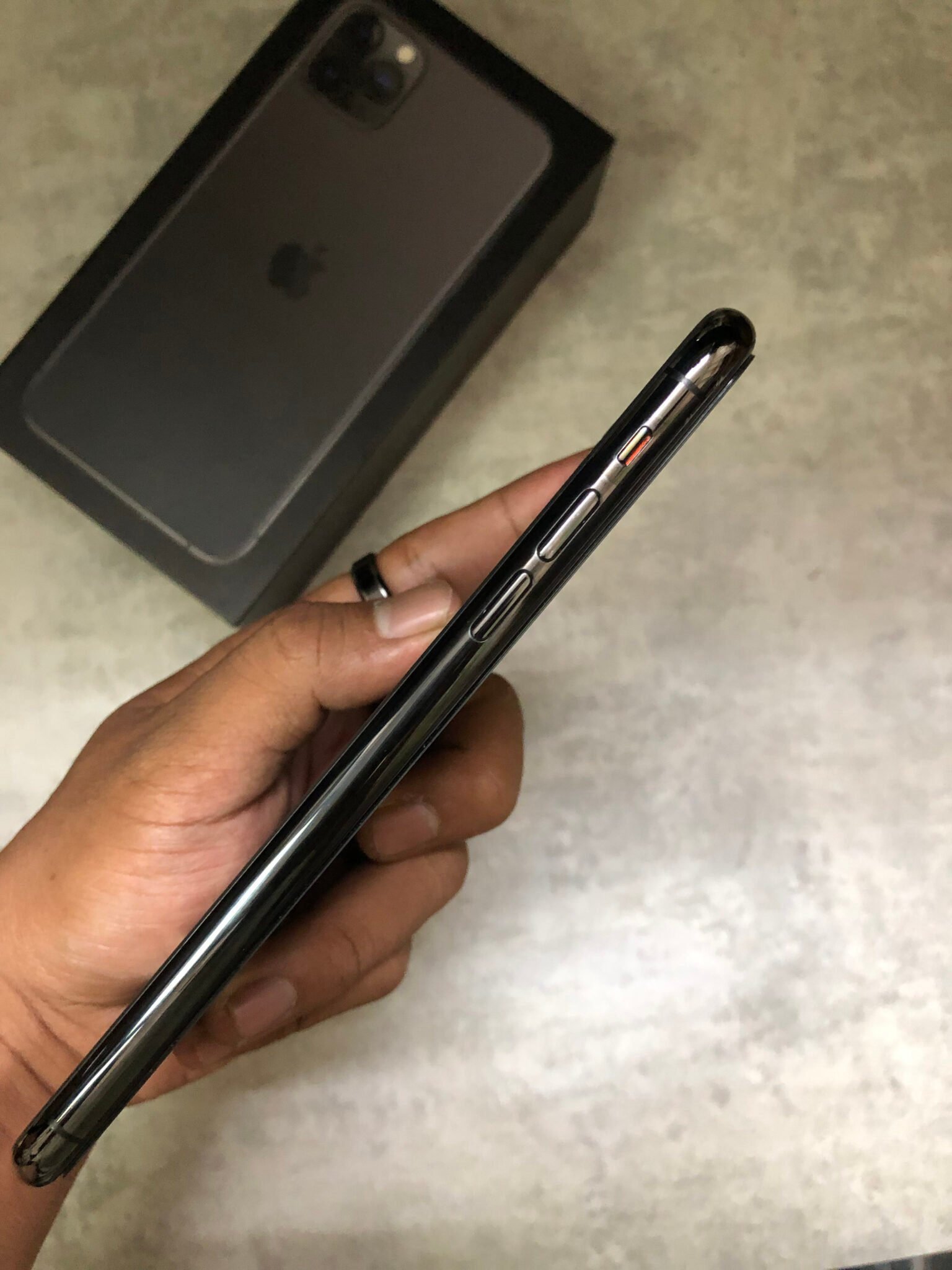 iPhone 11 Pro Max Grey 256GB Second iBox – Mulus Bergaransi